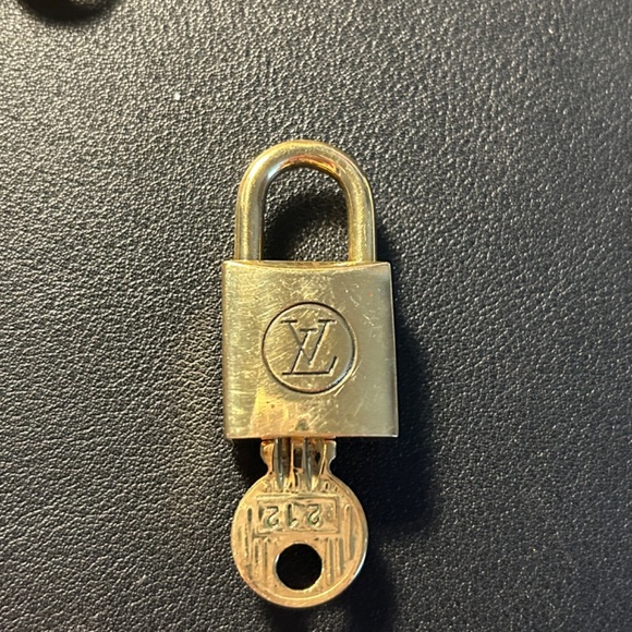 Louis Vuitton | Accessories | Louis Vuitton 20 Series Lock Key Choose ...